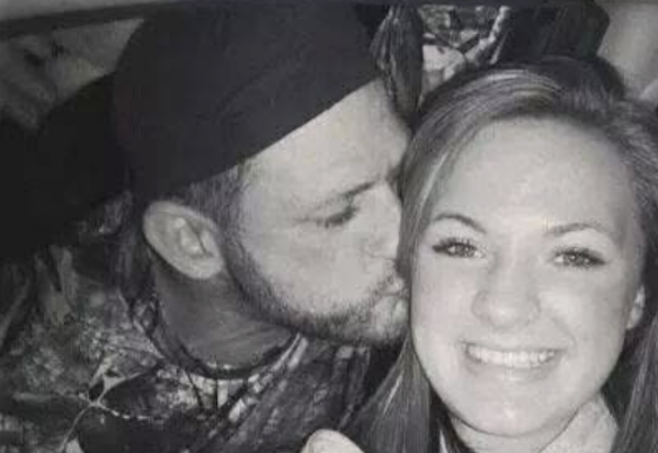 Man and his son use baseball bat to beat friend to death after he ...