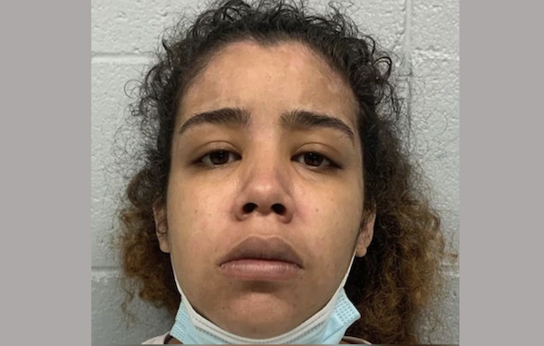 2-year-old Baton Rouge girl touches her mom's contact lenses so her ...